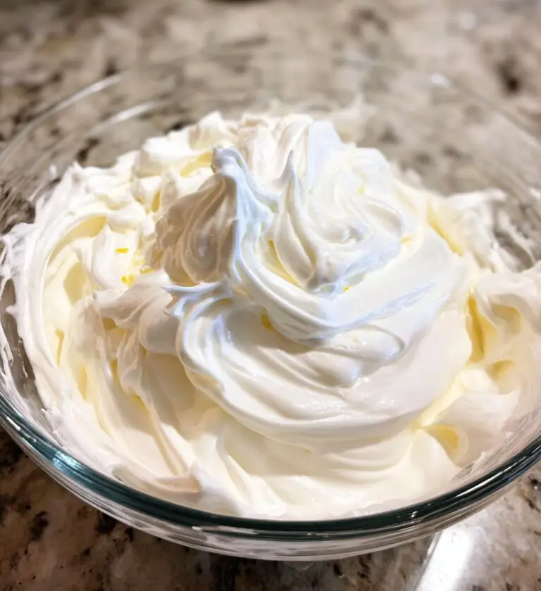 Royal Icing Recipe: 3 Simple Steps to Sweet Perfection – Vihaad Rezepte